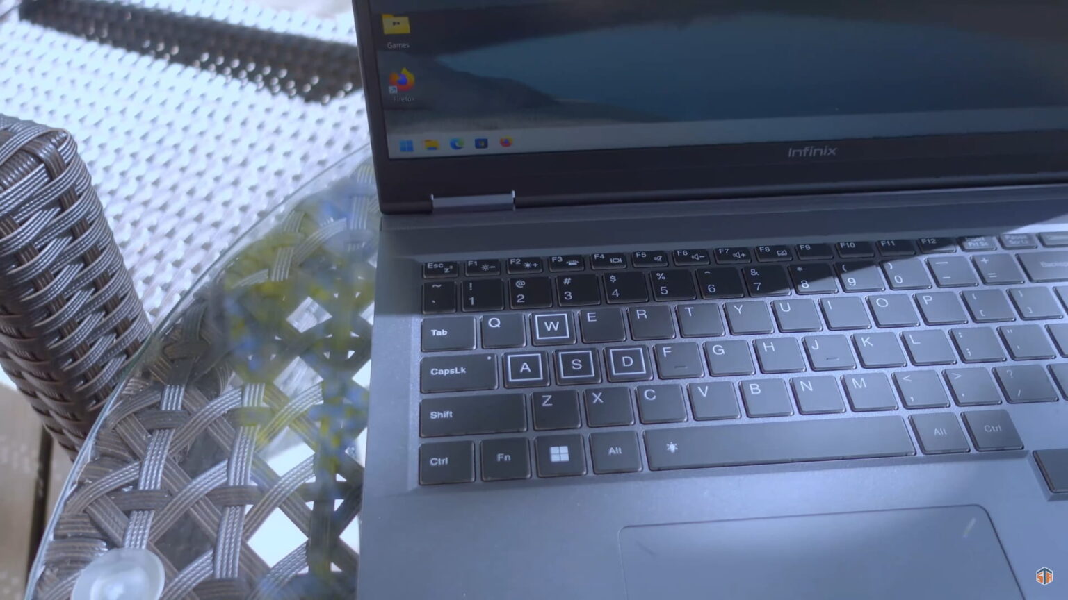 Infinix GTBOOK - Ang UNANG Gaming Laptop ng Infinix! - Sulit Tech Reviews